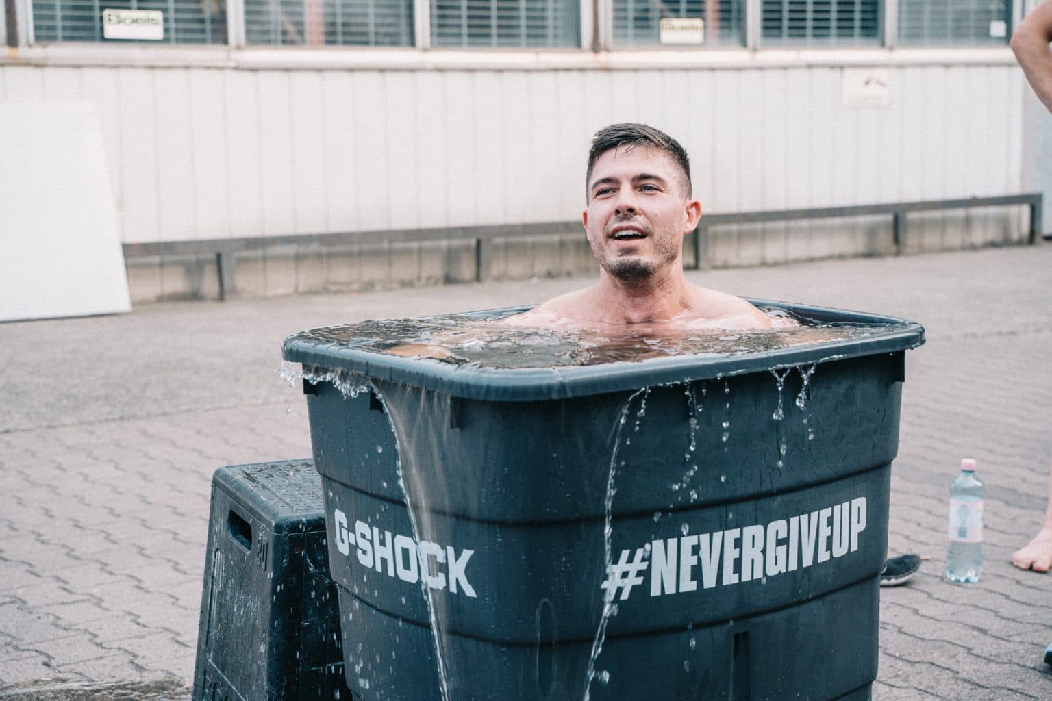 Eisbad in der Eistonne: Ein Kick für deine Regeneration! - DreamteamFitness